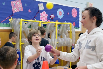 Portable Hands-On Museum | Kidz Science Safari | School Assembly